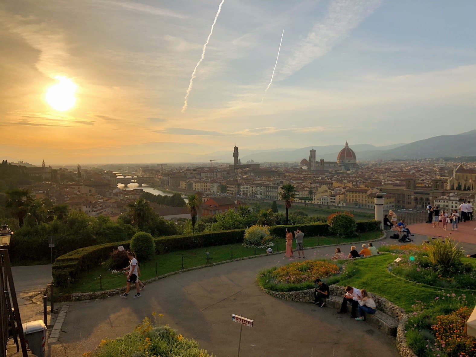 Piazzale Michelangelo: o melhor por do sol em Florença, Itália! ☀️